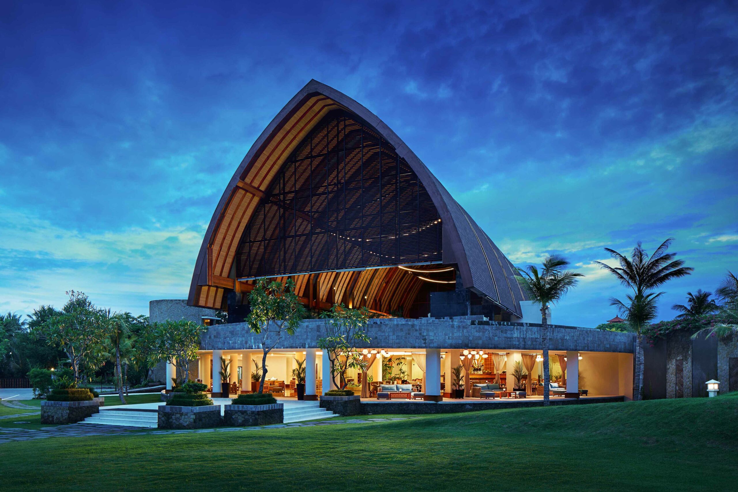 Merusaka Nusa Dua | 5-Star Beachfront Resort Sanctuary in Bali