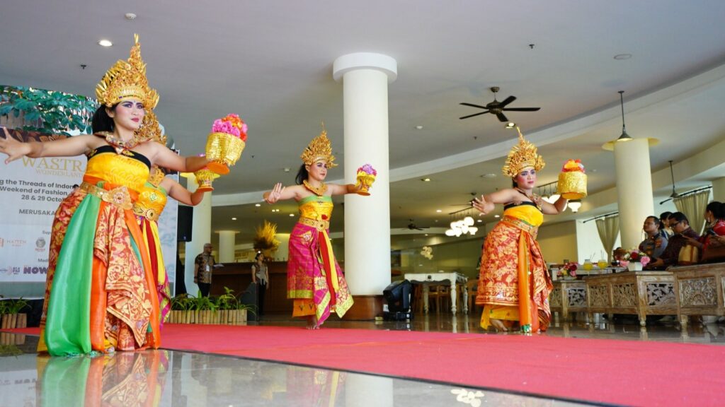 Wastra Wonderland Merusaka Nusa Dua: Culture & Fun